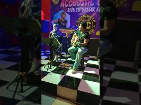 Eko Sukarno feat Bunda Nafi live to Gresik Ceria