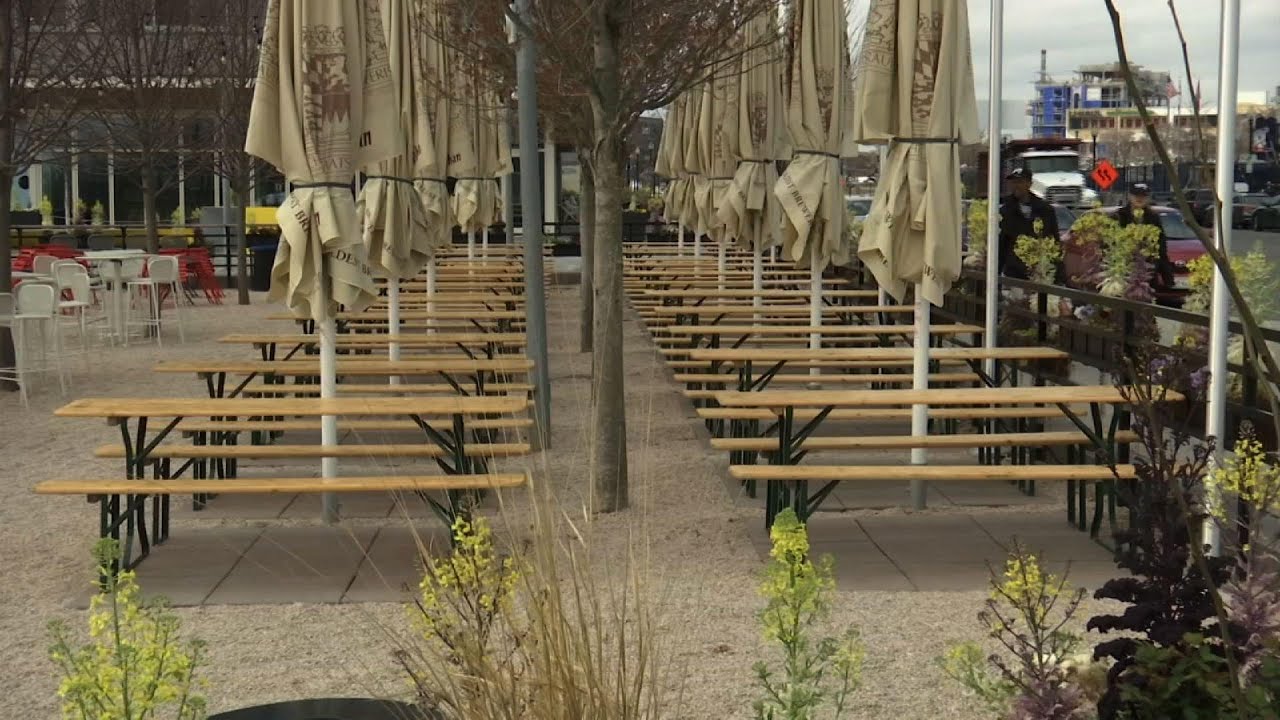 Pandemic forces restaurants, staff into limbo - YouTube