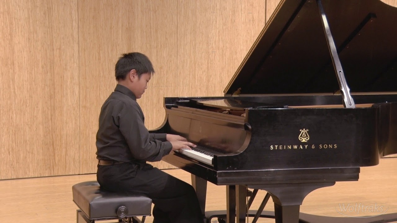 Reflections in G Major by John DeRuntz. - YouTube