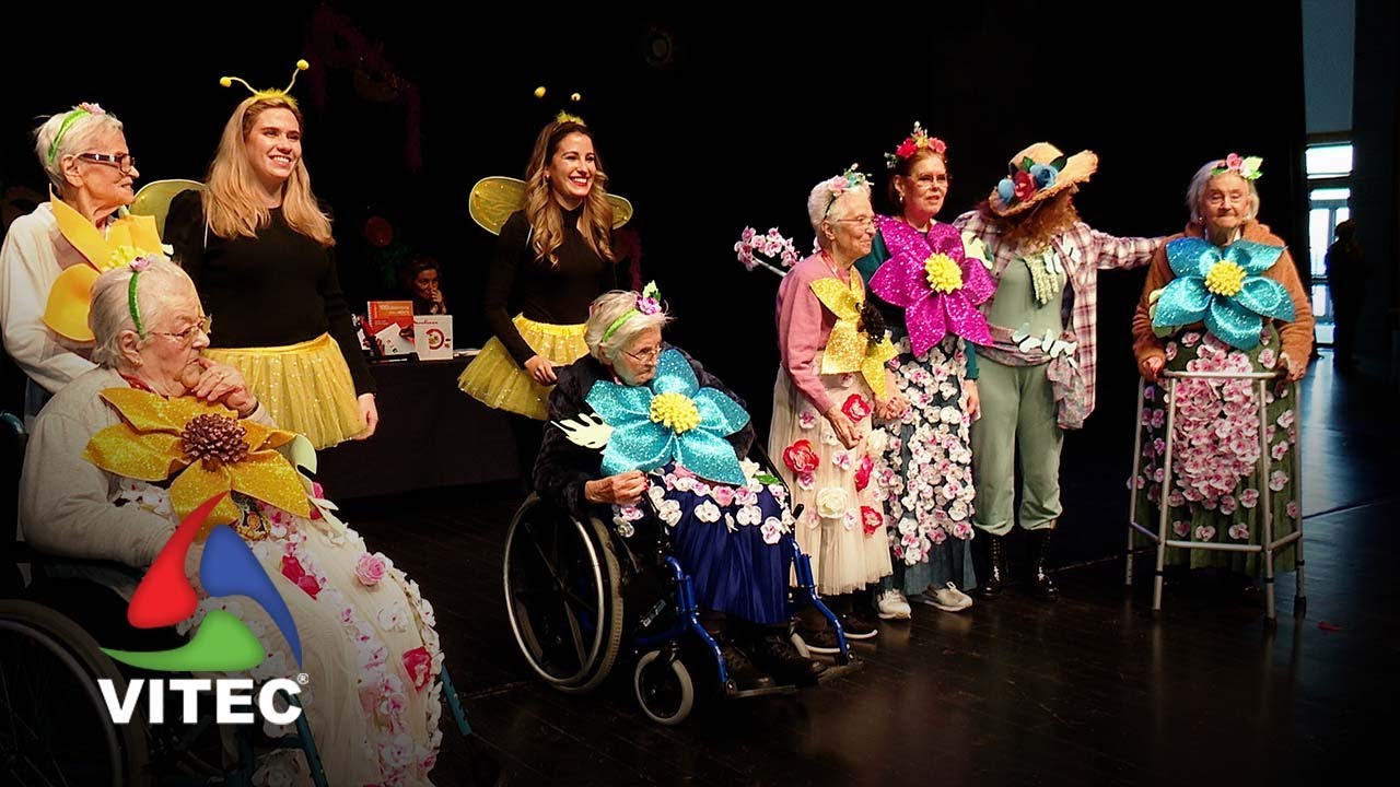 Celebração do Dia das Comadres com Baile de Carnaval - YouTube