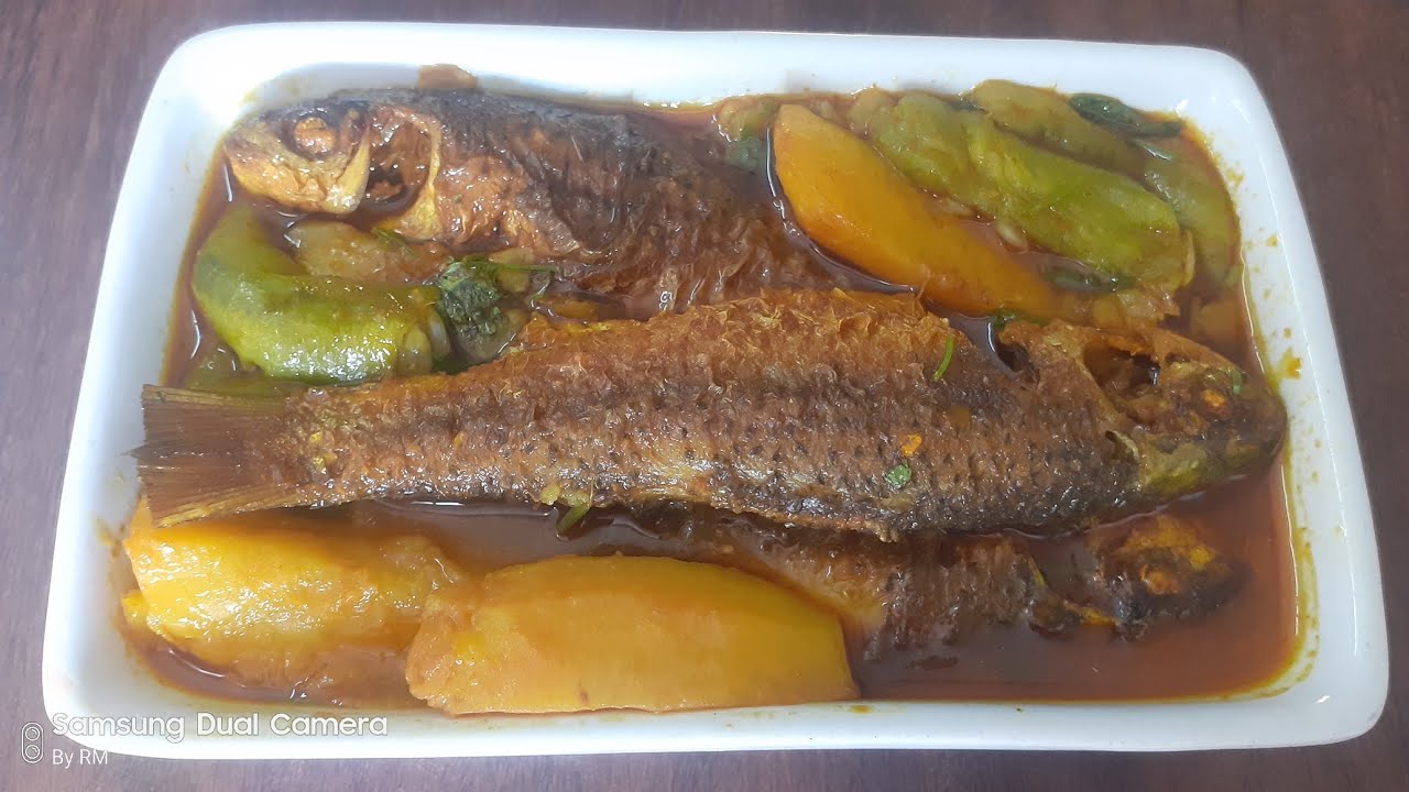 আলু ও ঝিঙে দিয়ে বাটা মাছের ঝোল | Bata Fish Curry #bonghenshel # ...