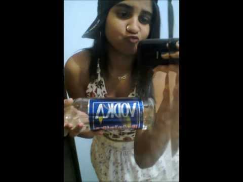 mah menina má *--*