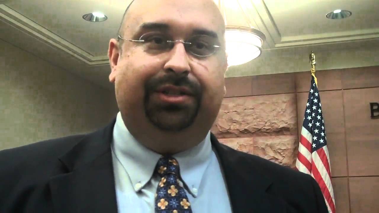 Chris Marrou sworn in as Associate Municipal Judge of Von Or - YouTube