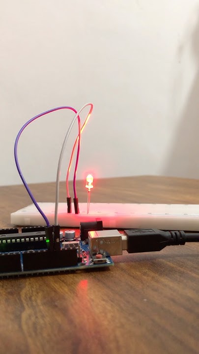 Arduino LED Blink | Beginner Tutorial ⚡️ - YouTube