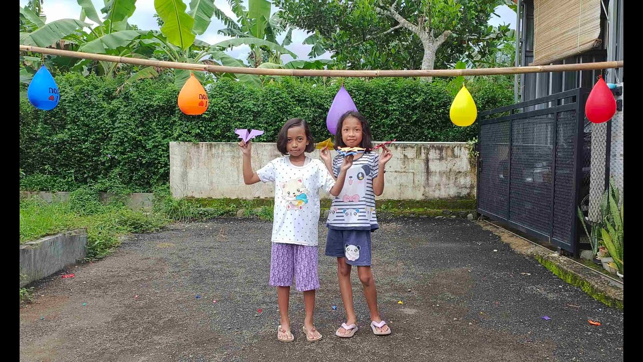 BERMAIN PECAH BALON DENGAN PESAWAT KERTAS - YouTube