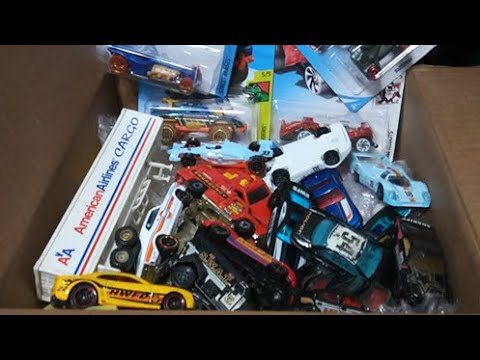 Hot Wheels Trade Box From Mike Dison!!! - YouTube