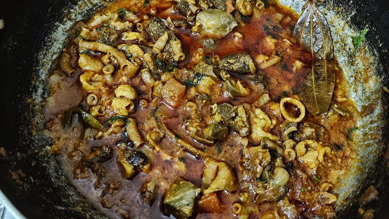 Mutton Botti Curry Recipe | How to Make Botti Curry | Mutton Intestine ...