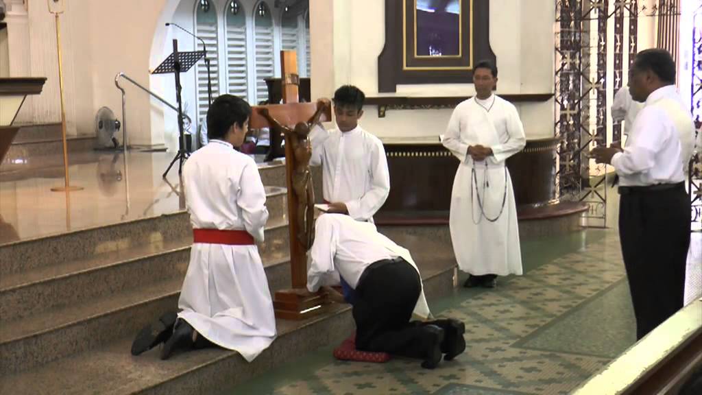 Good Friday 2013 Celebration at Novena (Church of St. Alphonsus ...