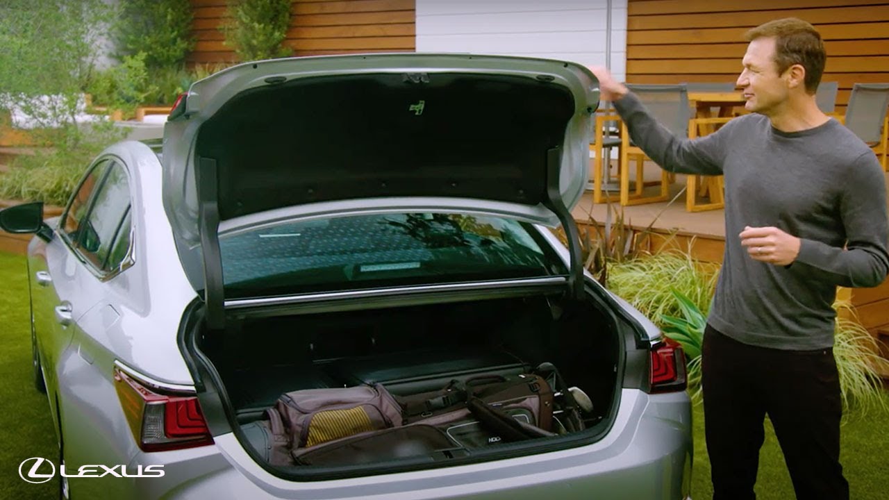 2020 Lexus ES Features with Townsend Bell: Interior Space | Lexus - YouTube