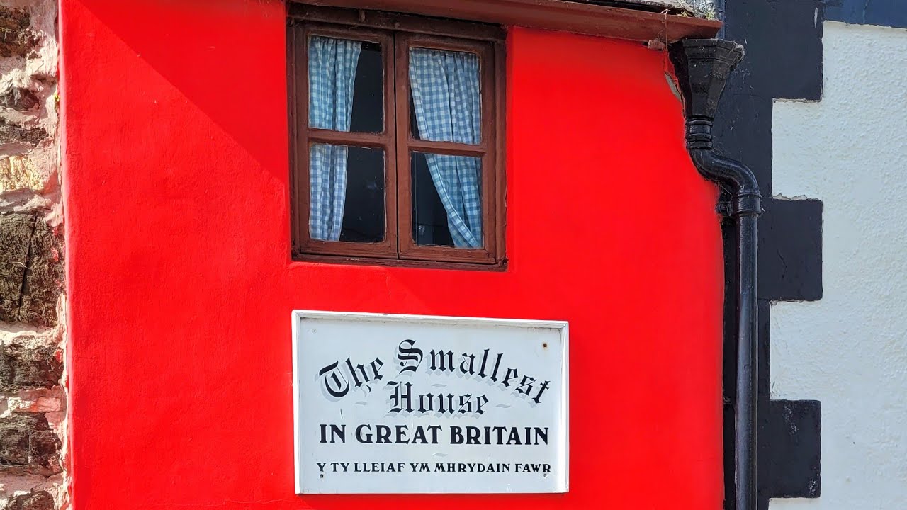 The Smallest House in Britain - YouTube