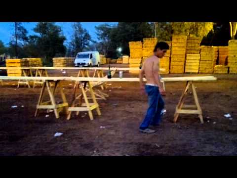 Borracho bailando en el cumple de mi viejo