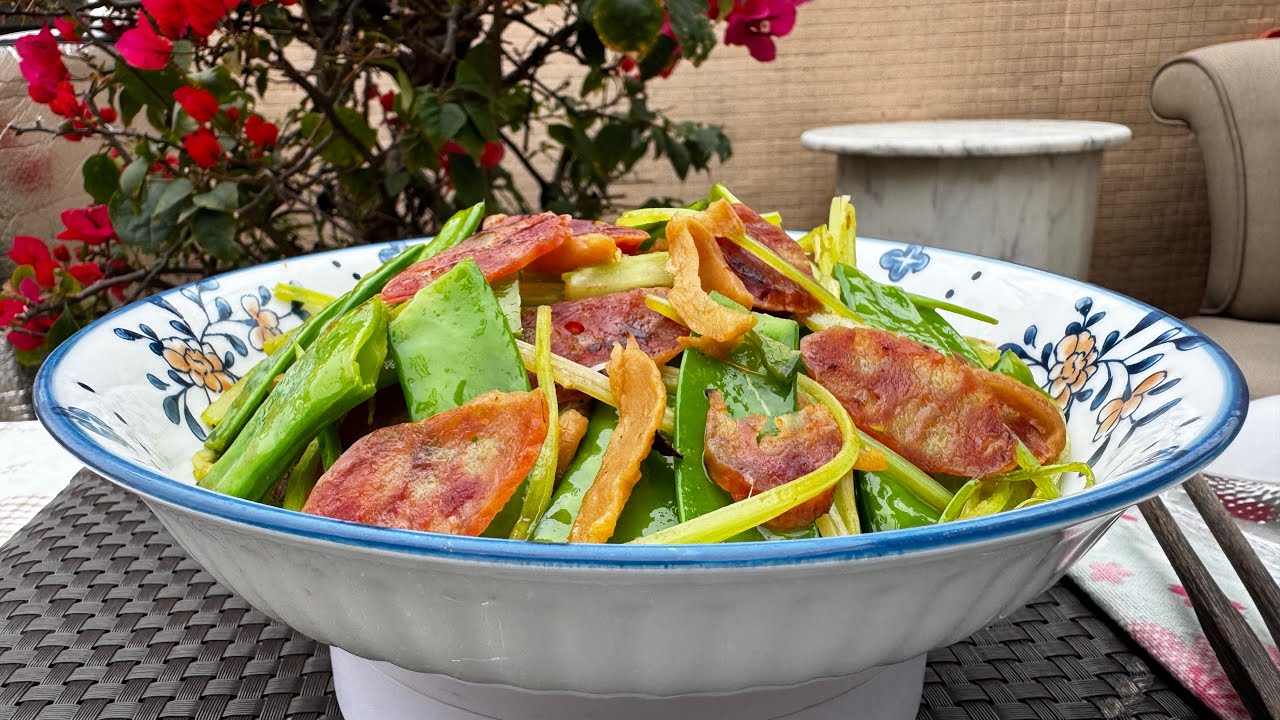 Snow peas stir fry MAGIC with fermented radish & Chinese sausage - YouTube