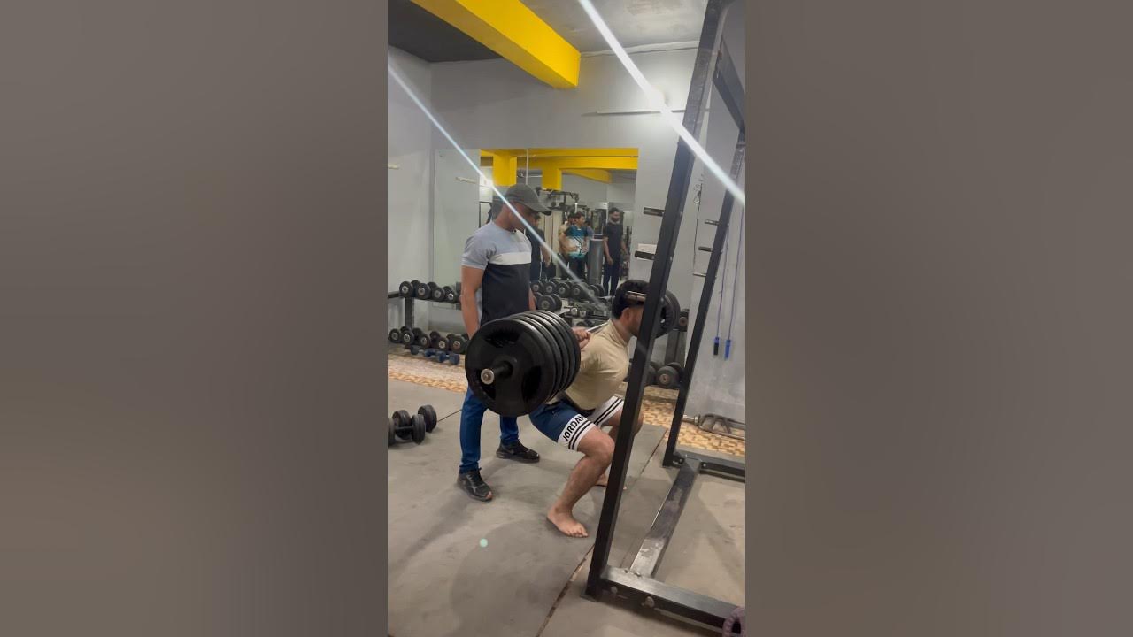 170kg squats 😈 in the xgym - YouTube