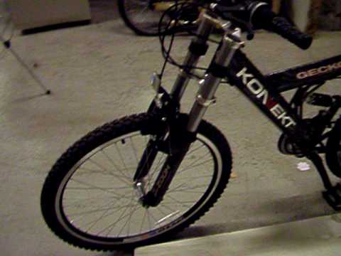 Gecko Bike Video - YouTube