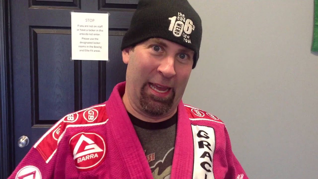 1065's Rozak visits Elite Fitness & Self Defense : #CLTfitEXPO - YouTube