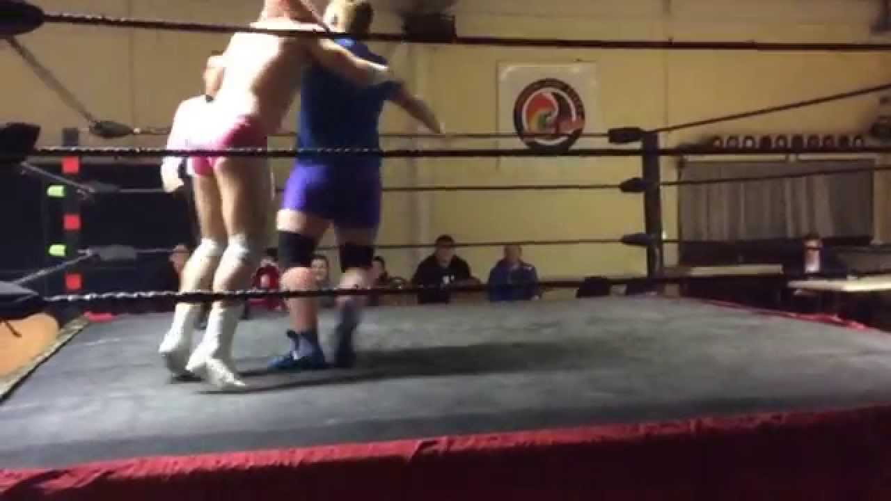 Kevin Hanley vs. 'Dashing' Dan Keeling - YouTube