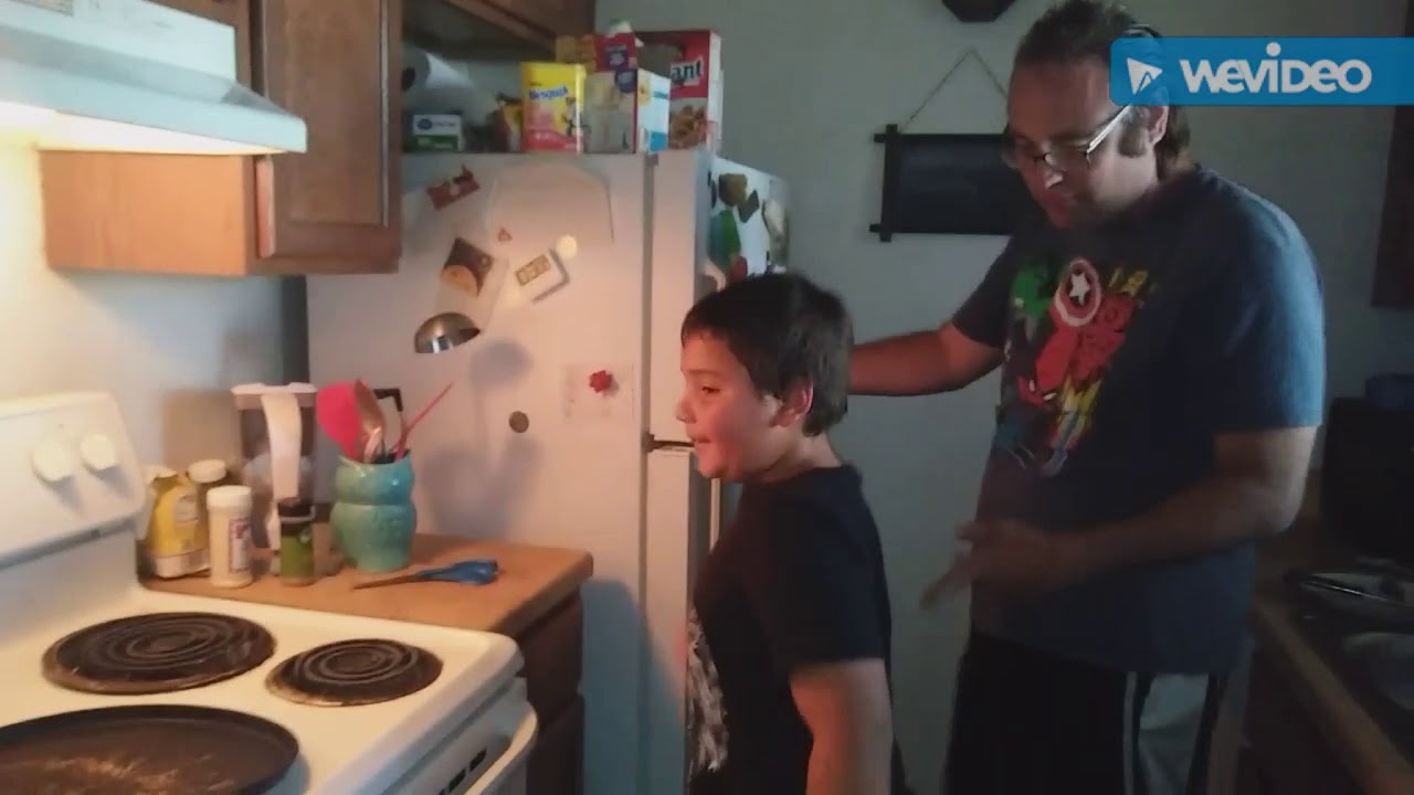 Cooking With Wooey Tostitos Pizza - YouTube