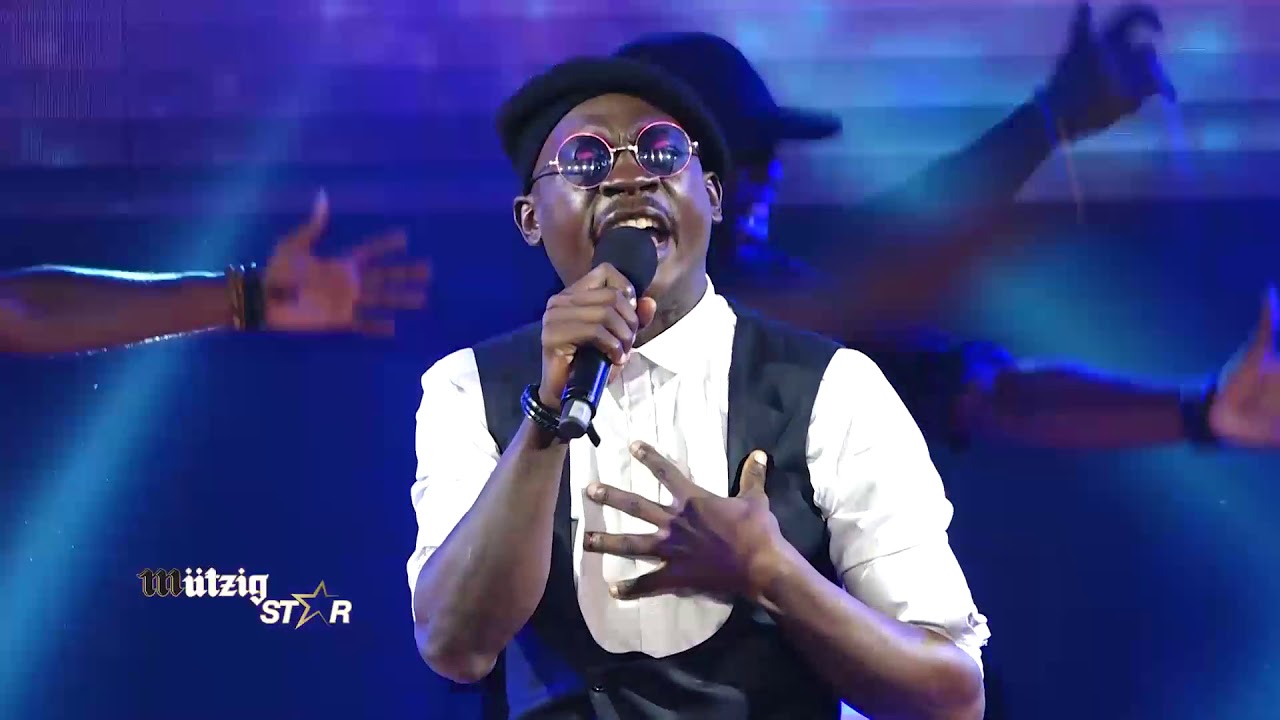 Malacur - l'Amour est Violent de Garou - YouTube