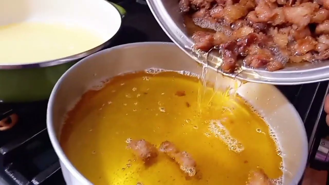 chicharron de res /tacos de chicharron - YouTube