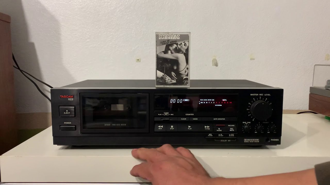TASCAM 103 CASSETTE DECK - YouTube