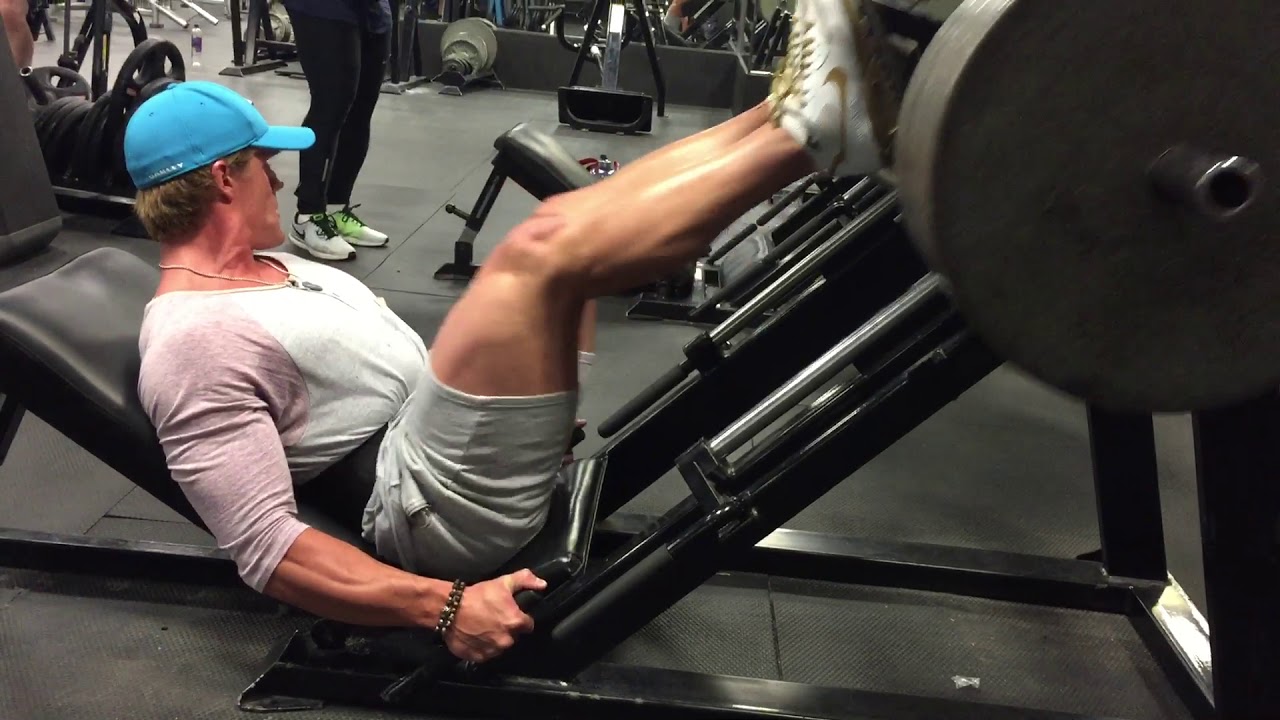 Leg Press (Side View) - YouTube
