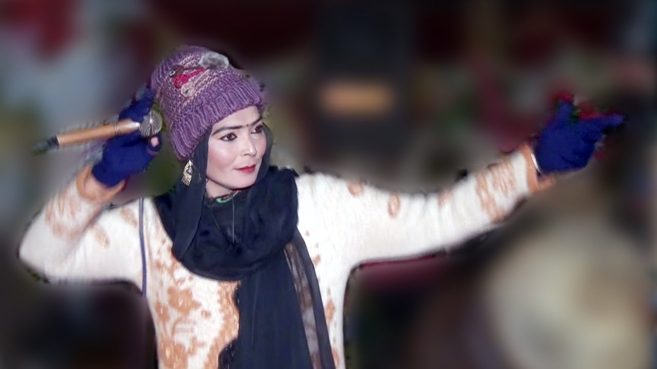Fozia Malik Vs Azhar Sheikh || Dhakkay Kyon Marina Dhola Way | New Dhol ...