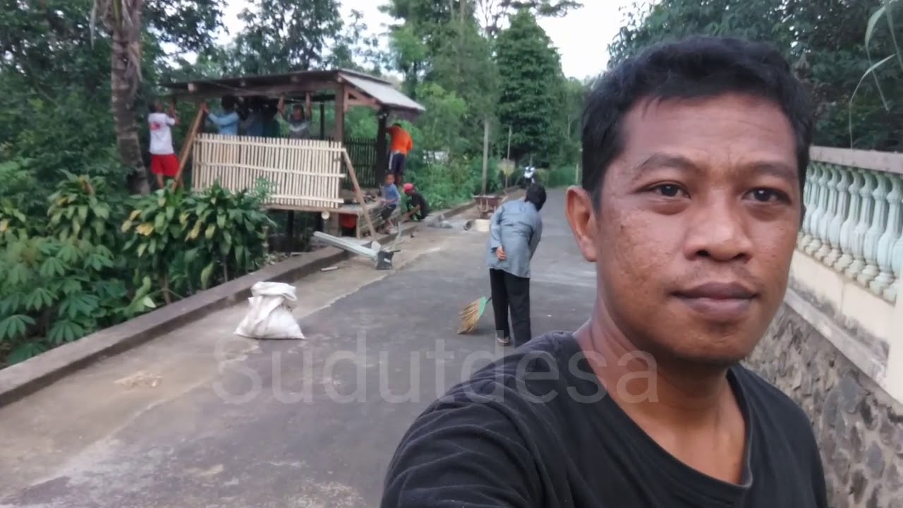 Pembangunan pos kampling/pos ronda selesai 100. Development of ...