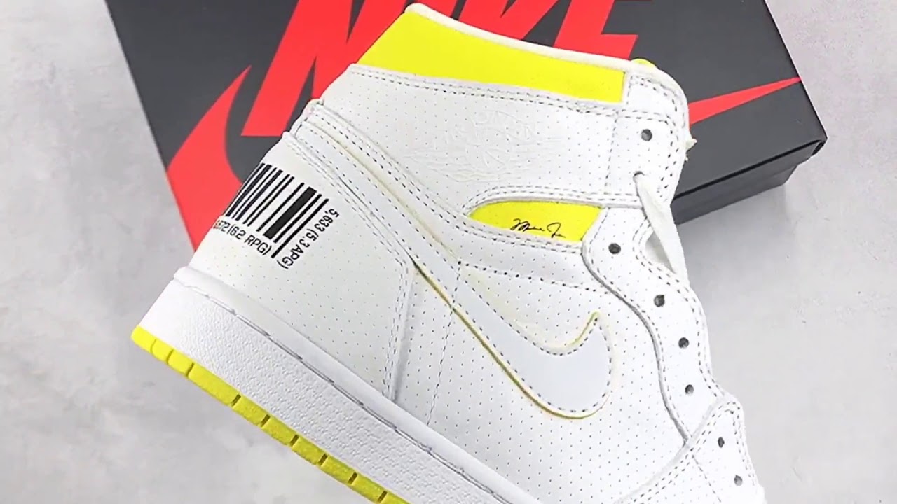 First Look: Air Jordan 1 Hi First Class Flight - YouTube