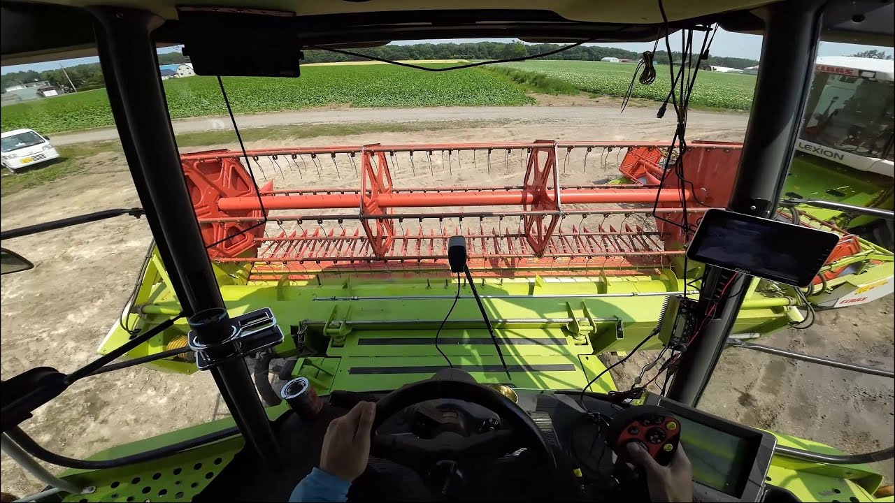 【Cab View】Combine Harvester CLAAS LEXION 540 . LEXION 440 , NewHoland ...