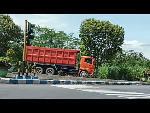 Dump Truck mulus banget