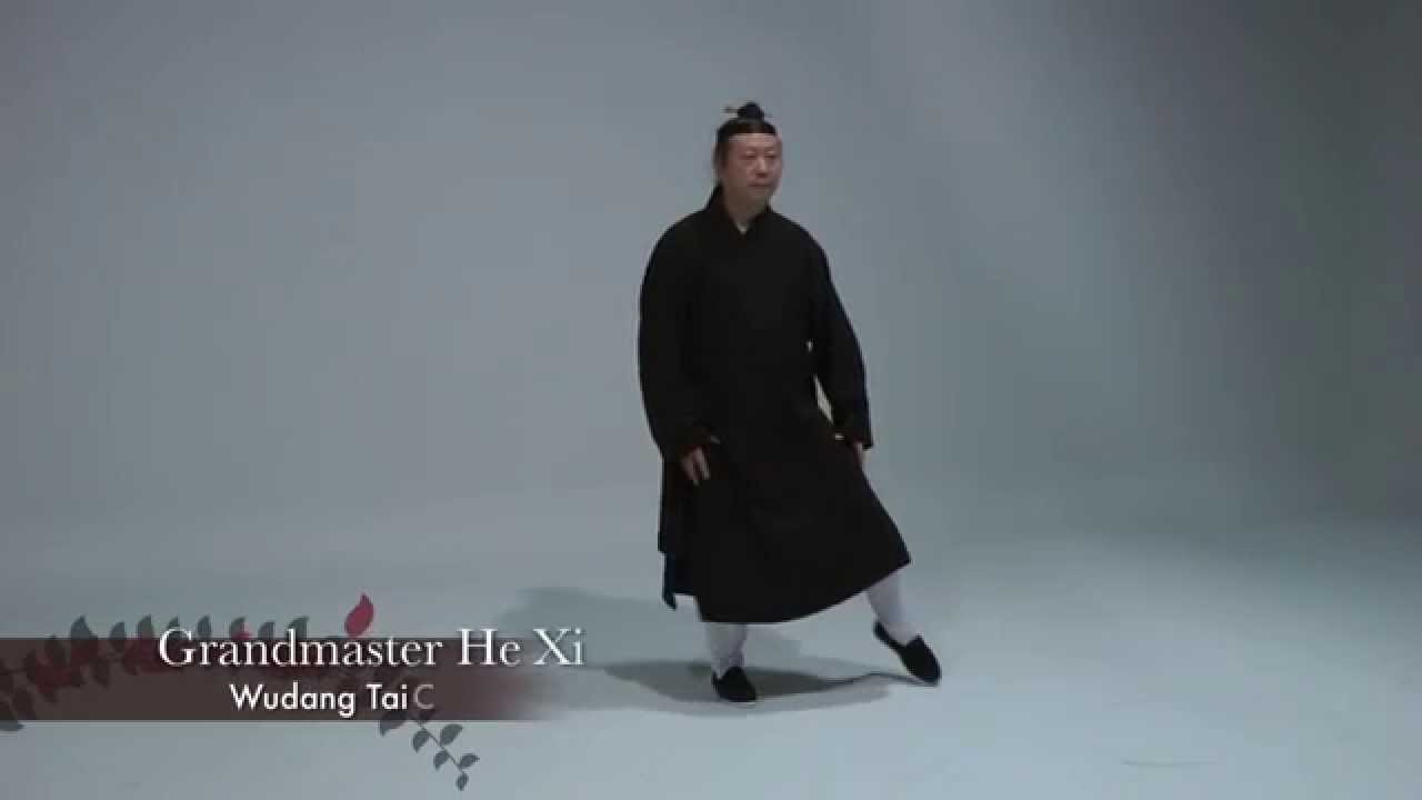 Grandmaster He Xi demonstrates Wudang Tai Chi - YouTube