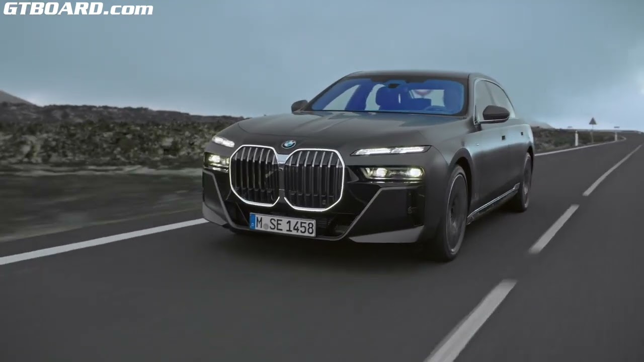 BMW i750 xDrive and the gorgeoua 8k rear screen entertainment of the i7 ...
