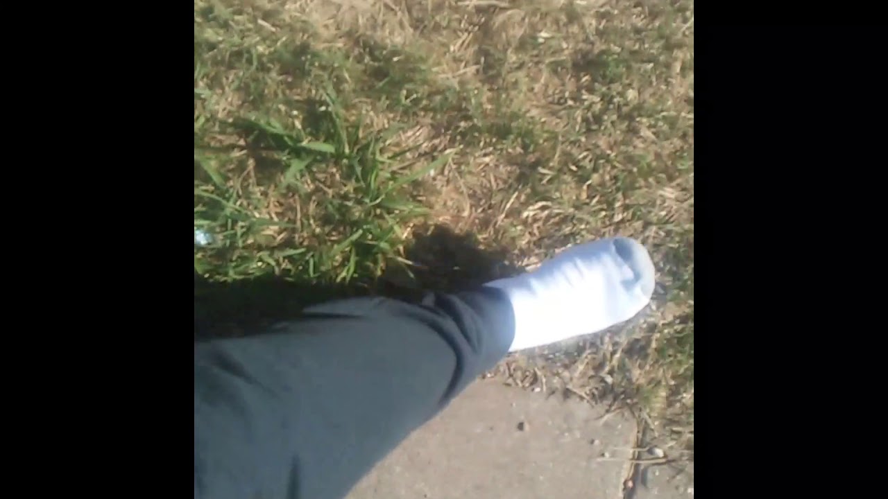 One shoe walk - YouTube