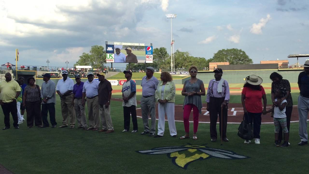 Columbia Fireflies Honor Baseball Pioneers - YouTube