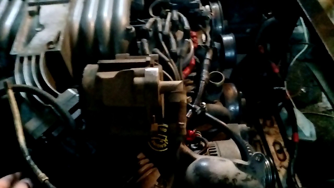 302 windsor engine first start - YouTube