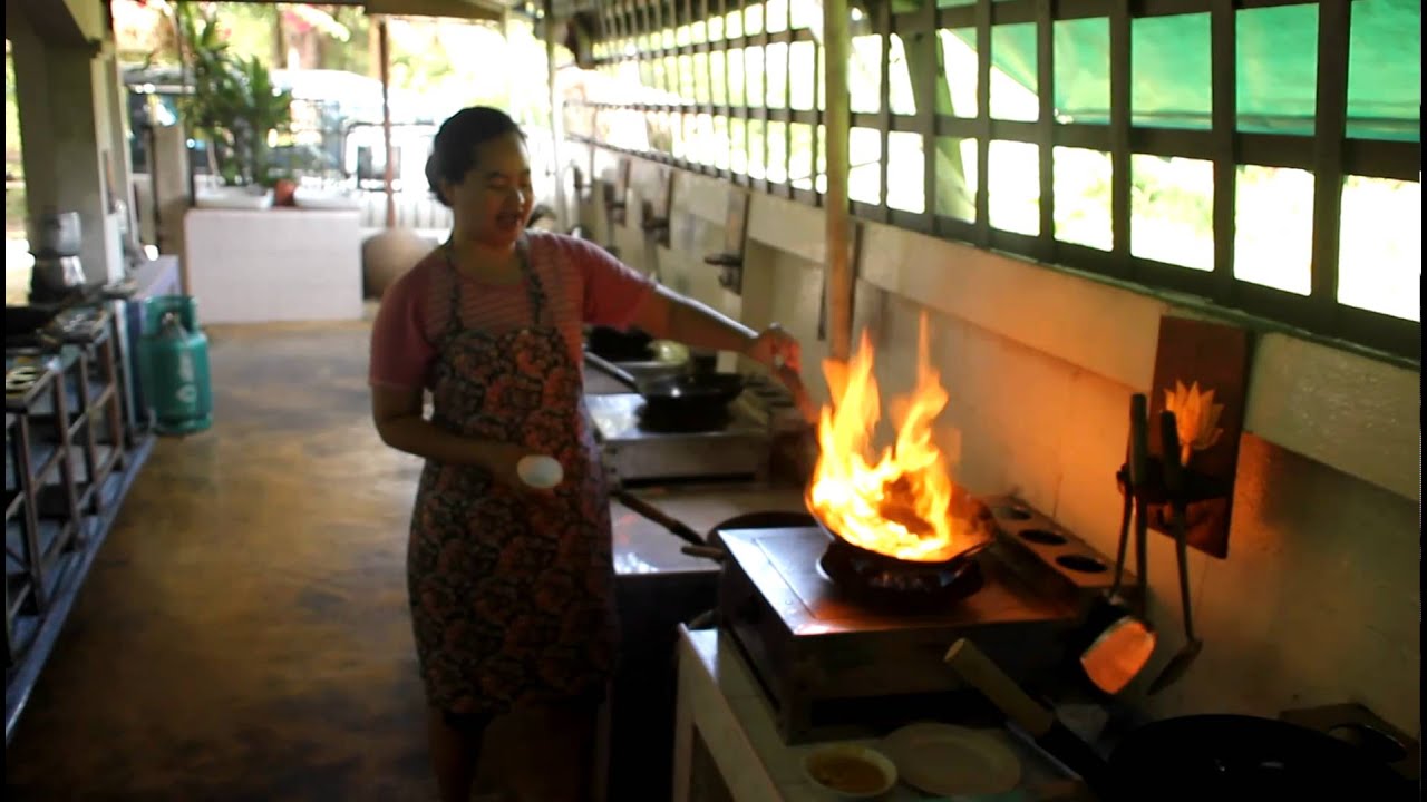 Wok on Fire: The Professional - YouTube