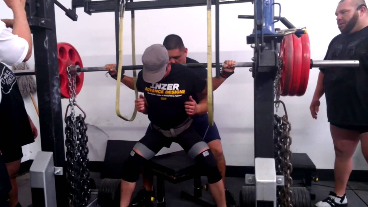 Daniel Helton 335 + 160 lbs in chain - YouTube