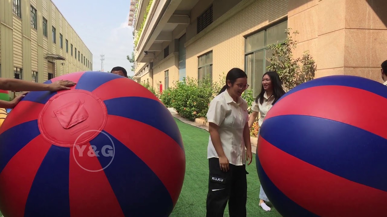 Giant inflatable ball for Team building activities!! - YouTube
