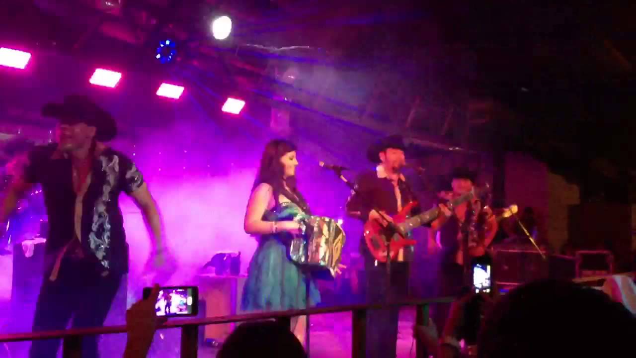 Grupo Control en Vivo 2012 - YouTube