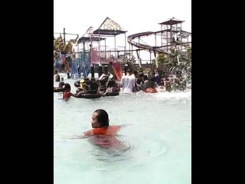 Wahana Wisata Kolam Renang Tirto Nirmolo Ngawi