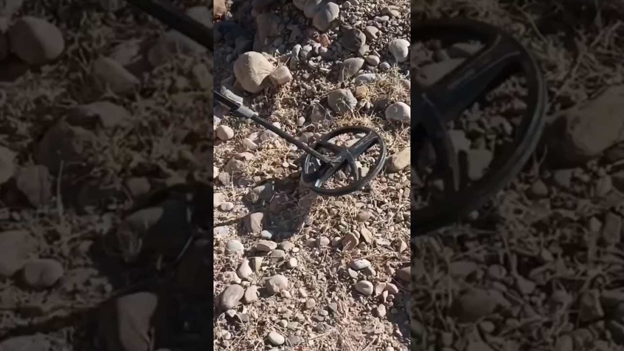 Metal detecting #shorts #youtubeshorts - YouTube