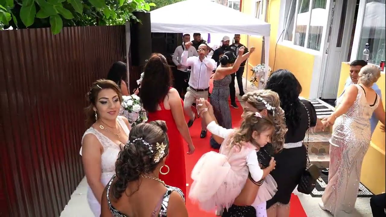 Botez Jenifer Lavinia si Sofia Maria 10 08 2022 - YouTube