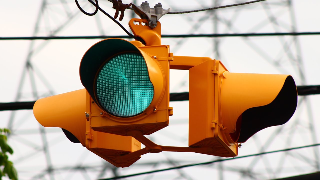 McCain 3-way beacon cluster with a flashing green indication! - Coal ...