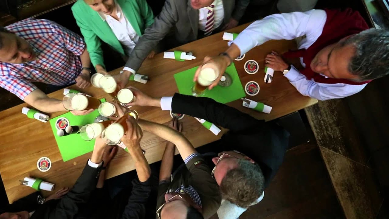 Wirtshaus Zum Straubinger München - YouTube