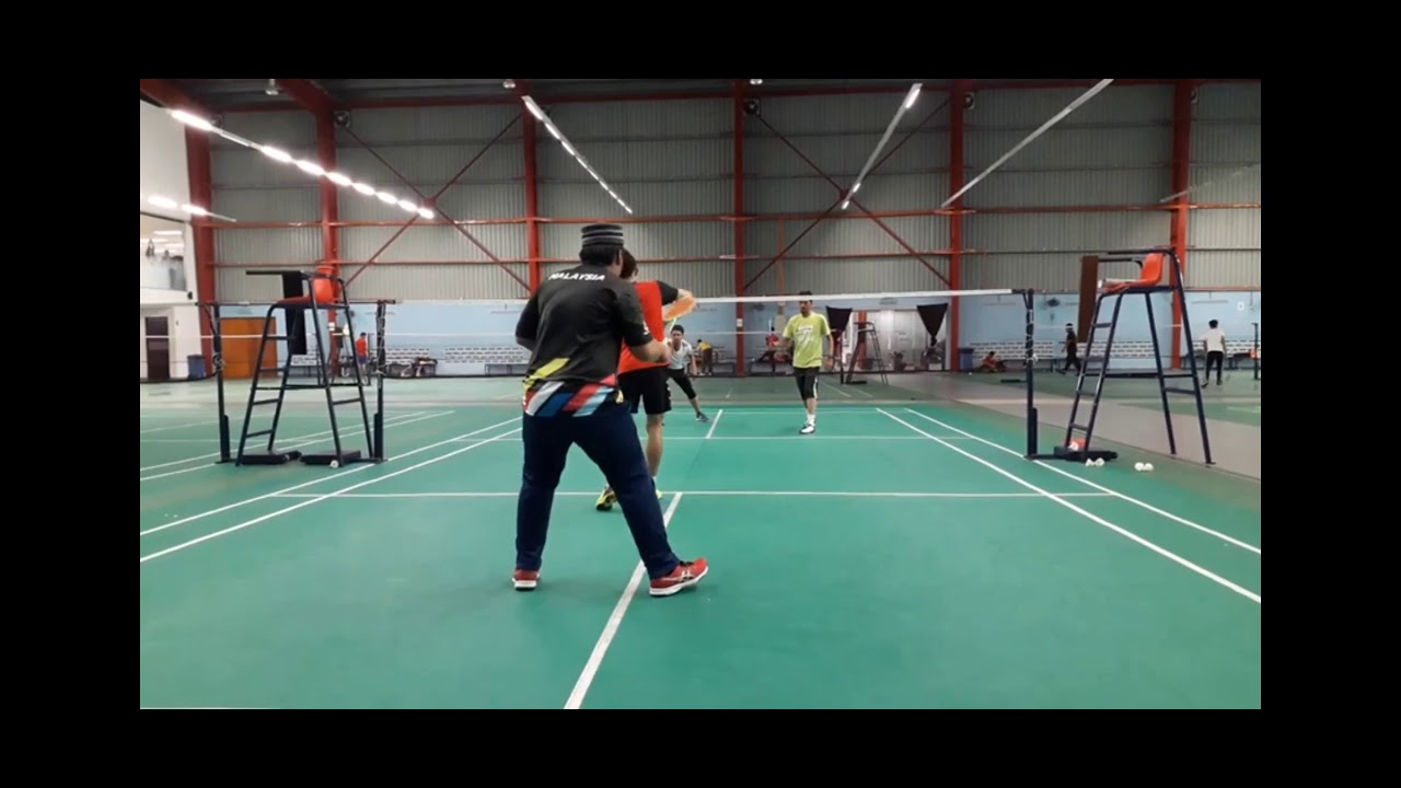 badminton hobi kami.... layannnnn - YouTube