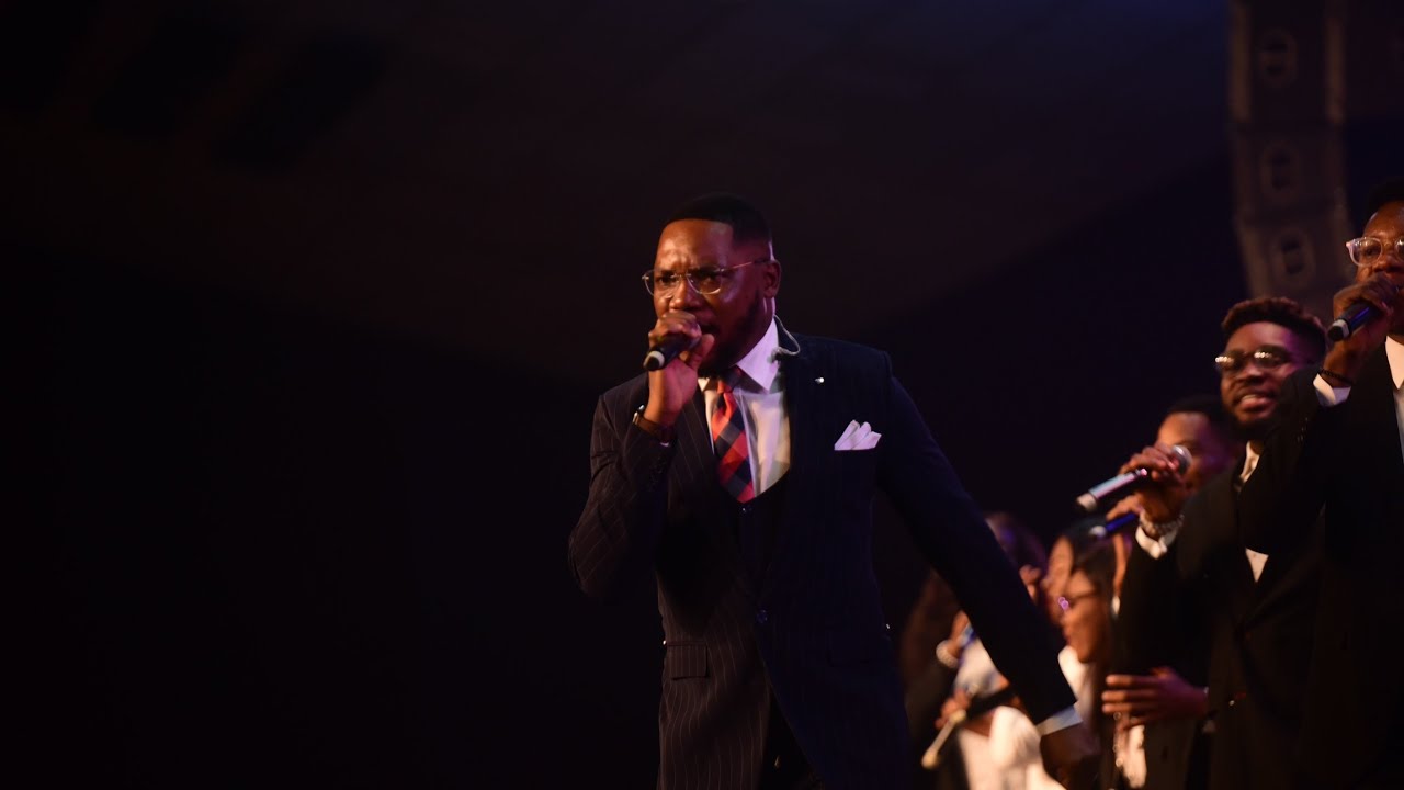 Praise Medley. (Jesus x Rejoice) - YouTube