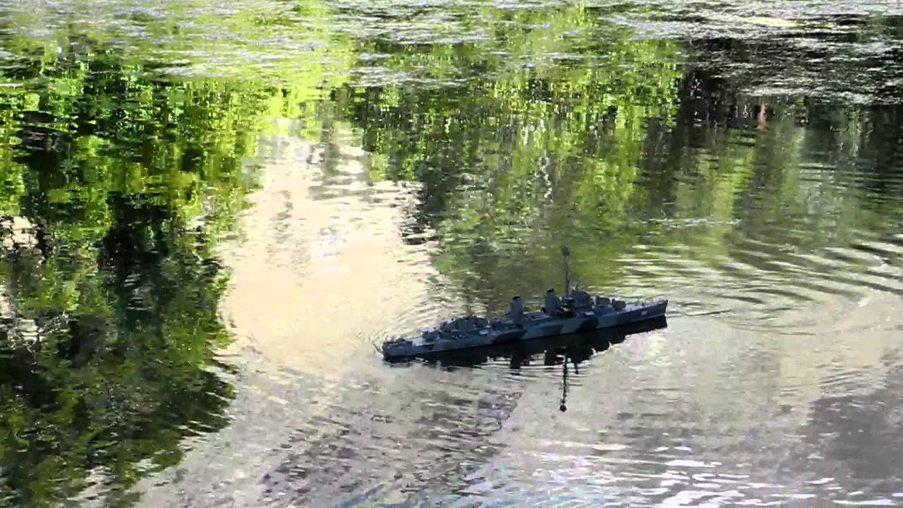 Lindberg Fletcher Destroyer on the water - YouTube