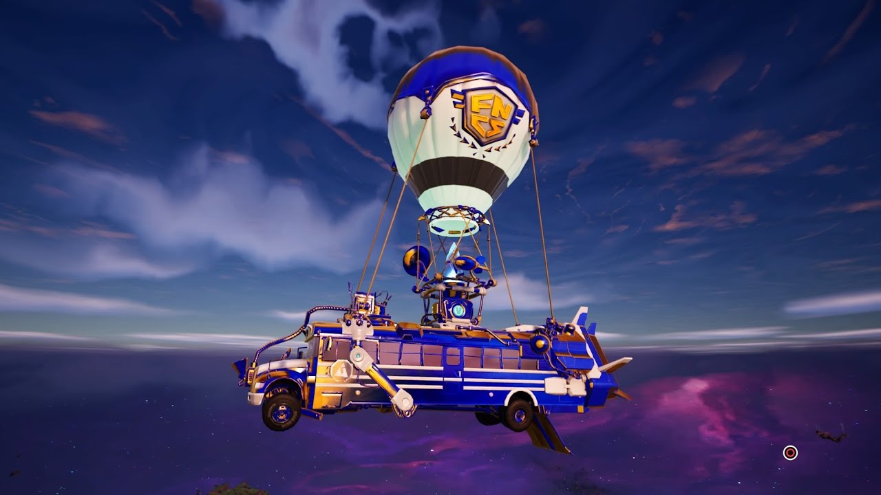 Fortnite FNCS Battle Bus Chapter 4 Season 4 - YouTube