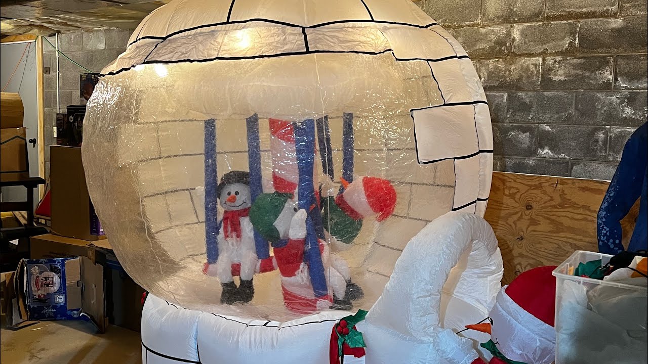 Gemmy 8ft inflatable igloo snowglobe - YouTube