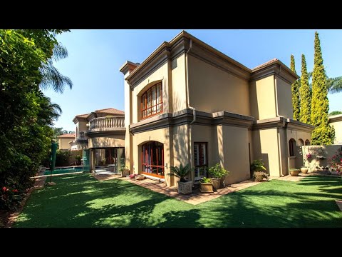 ELEGANT FIVE BEDROOM FAMILY HOME IN SECURE BOOMED OFF ROAD IN ...